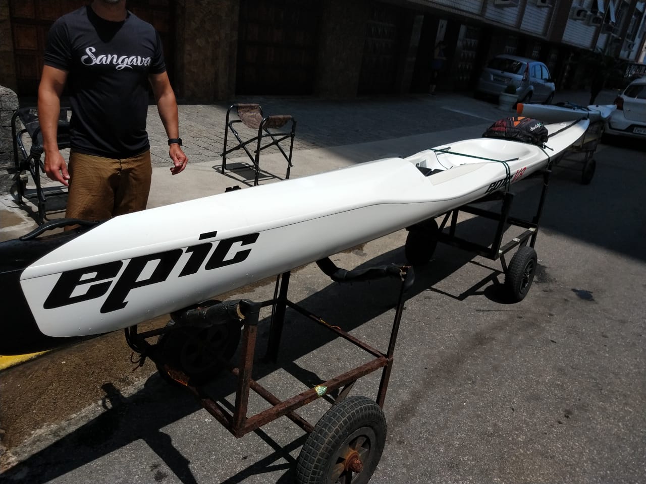 VENDE-SE: Surfski Epic V8 Performance em Santos/SP