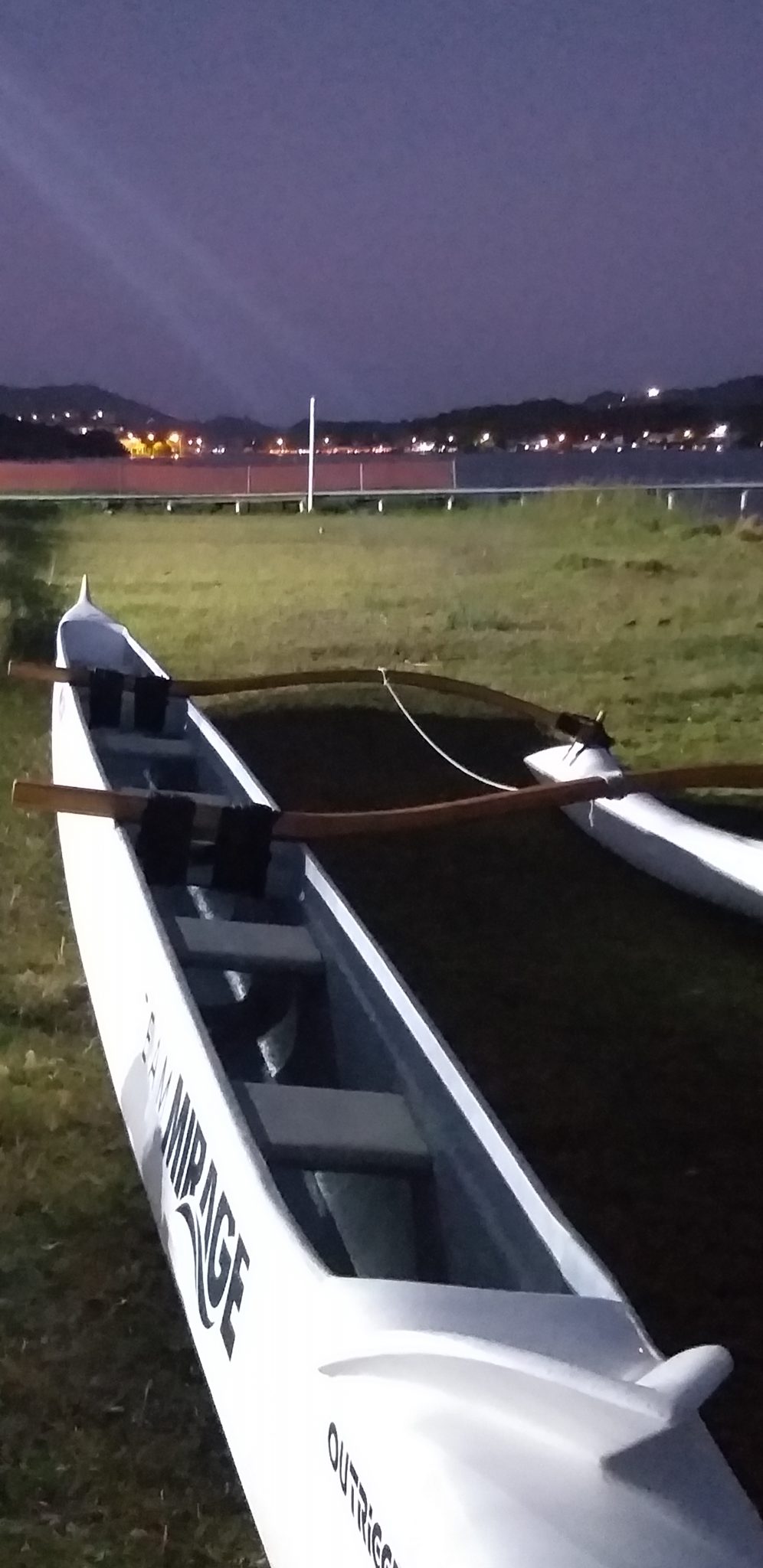 VENDE-SE: Canoa Havaiana OC6 - Sestaro Canoagem